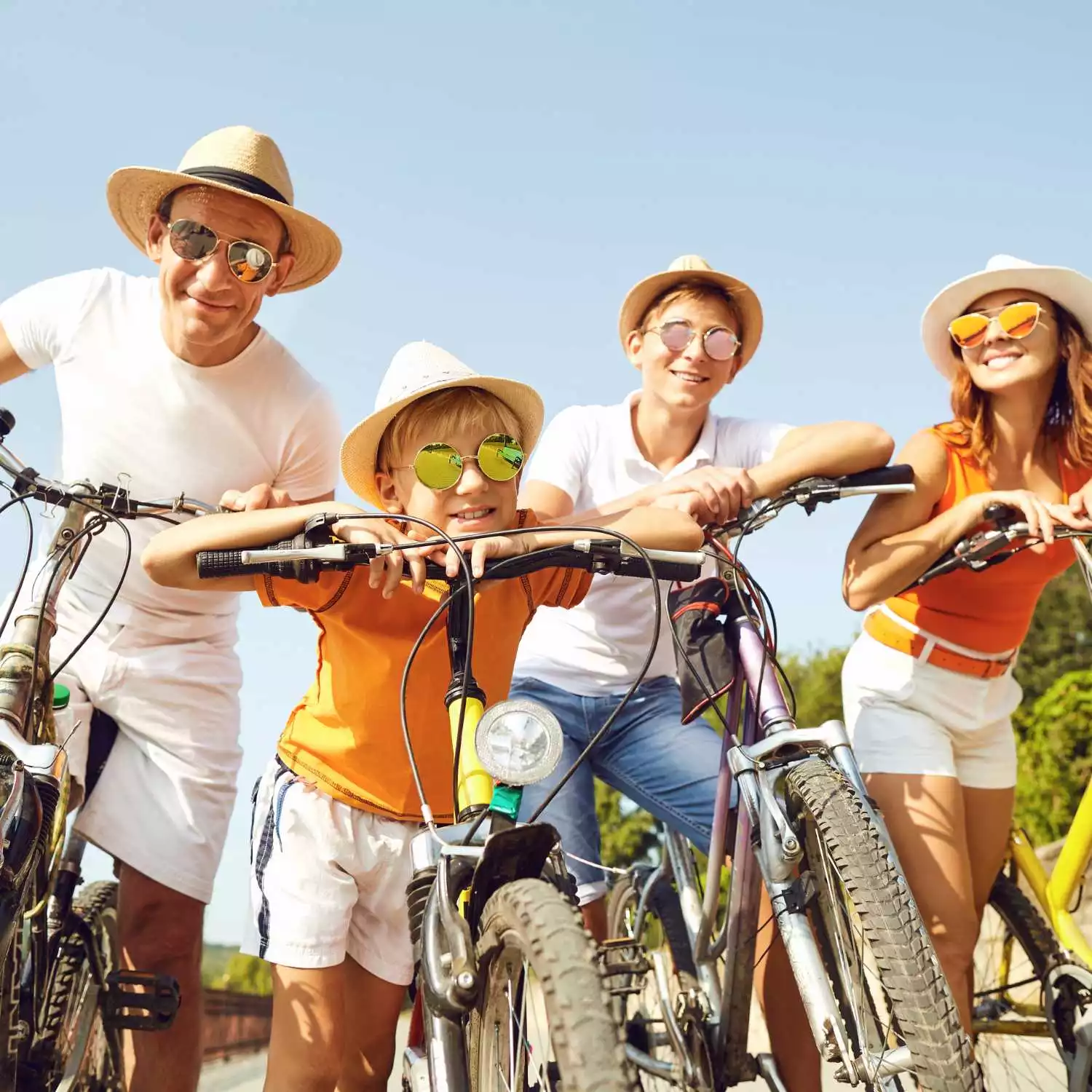 5 Fun-Filled Vacations For Families On A Budget - Everyday Thrifty